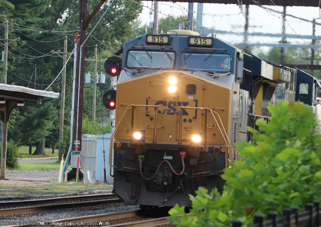 CSX 915